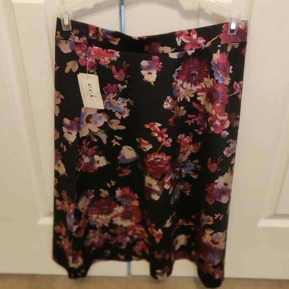 ECI | Skirts | Eci Floral Skirt Size Small | Poshmark